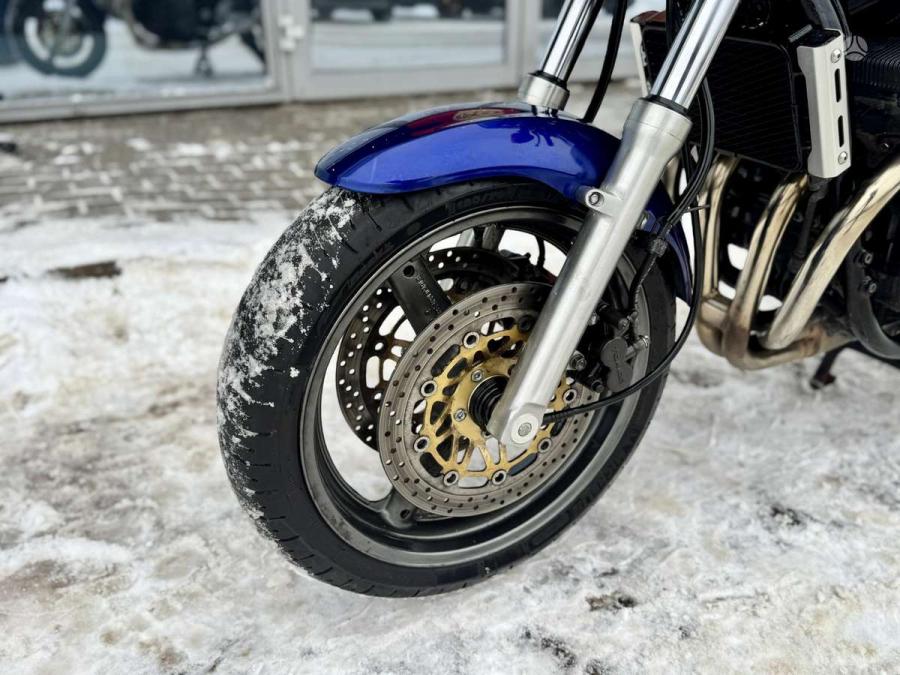 Синий Сузуки GSX 2001 в Вильнюс, объемом двигателя 0.75 л и пробегом 46 тыс. км за 2199 €, фото 17 на AUTOMOTO.COM.LV