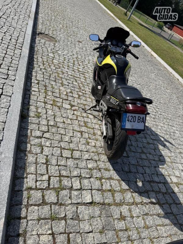 Melns Suzuki GSX-F 1996 Šilutė, ar dzinēja tilpumu 0.60 L un nobraukumu 0 tūkst. km par 999 €, foto 2 vietnē AUTOMOTO.COM.LV