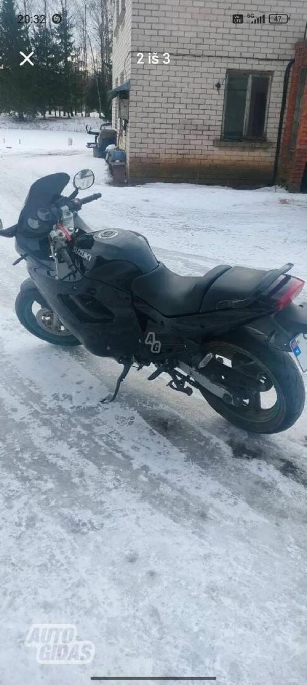 Черный Сузуки GSX-F 1997 в Электренай, объемом двигателя 0.60 л и пробегом 0 тыс. км за 500 €, фото 3 на AUTOMOTO.COM.LV