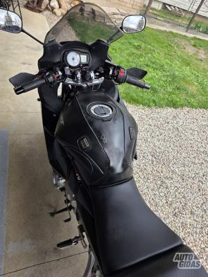 Black Suzuki GSX-F 2008 in Pasvalys, with an engine capacity of 0.65 L and mileage of 82 thousand km for 1399 €, photo 7 on AUTOMOTO.COM.LV