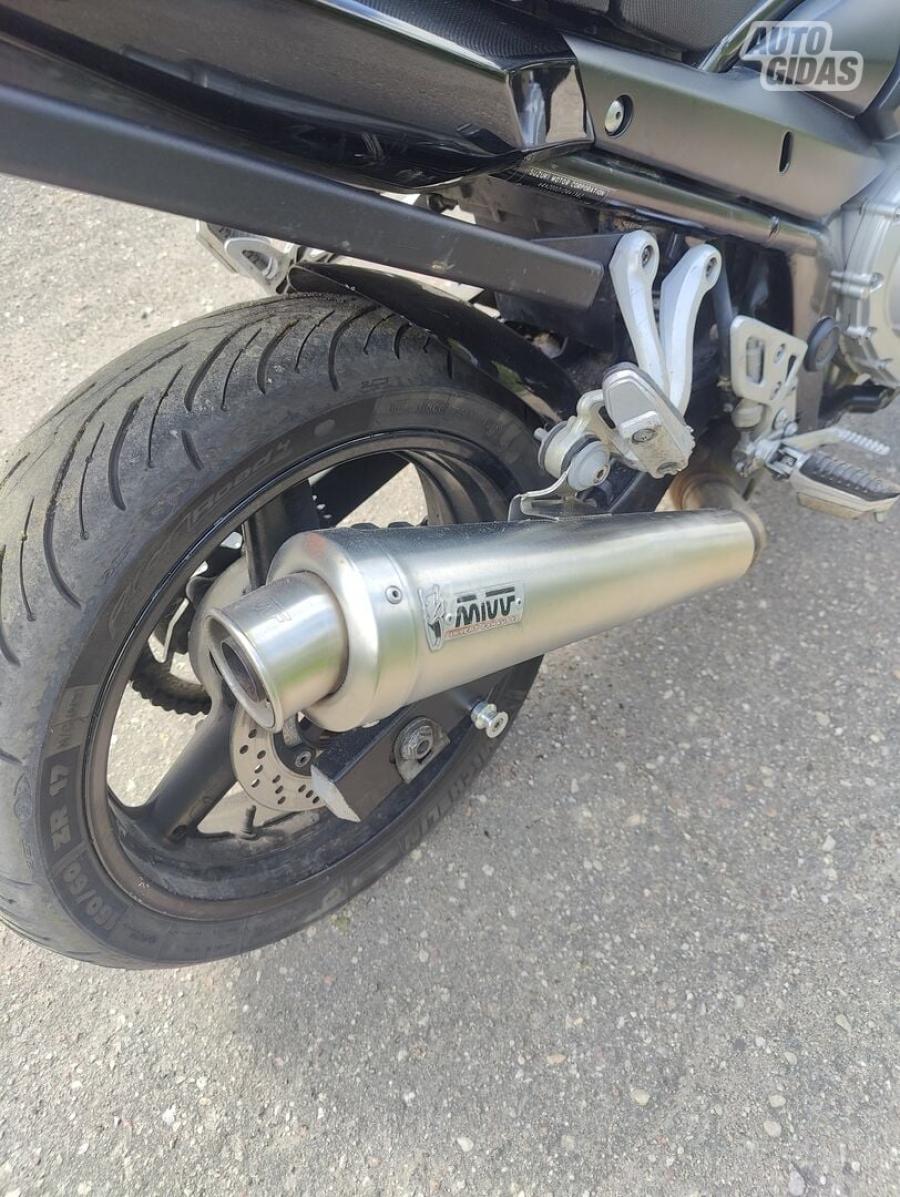Melns Suzuki GSX-F 2008 Ignalina, ar dzinēja tilpumu 0.65 L un nobraukumu 82 tūkst. km par 2450 €, foto 6 vietnē AUTOMOTO.COM.LV