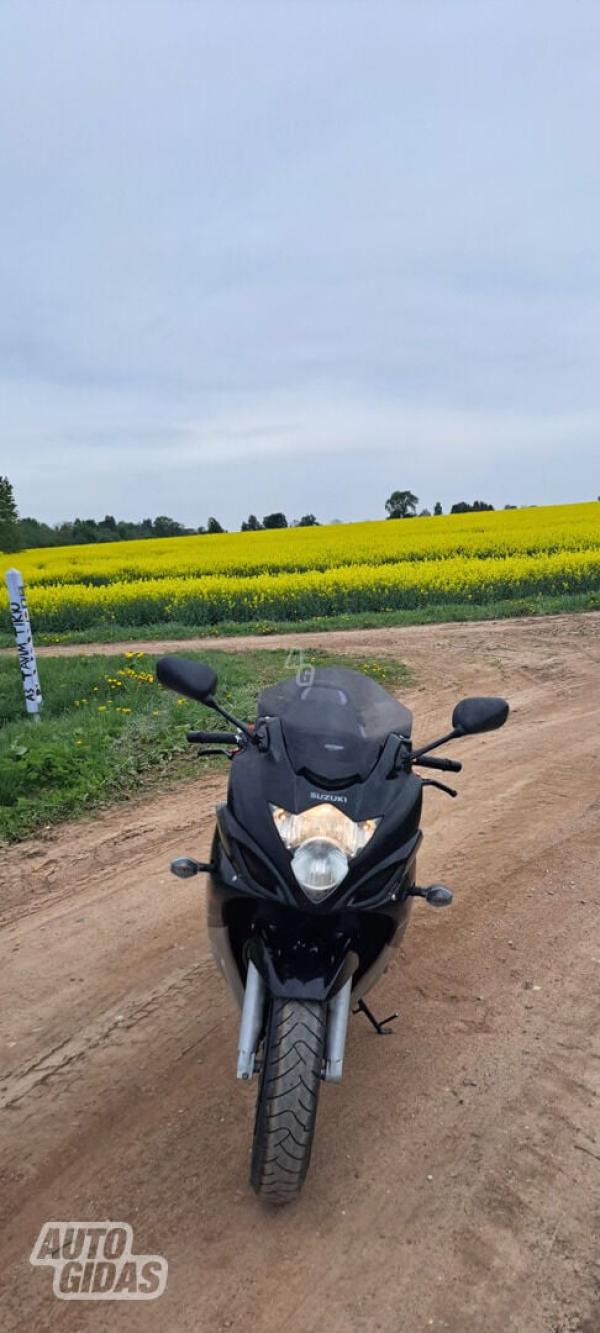 Черный Сузуки GSX-F 2008 в Паневежис, объемом двигателя 0.65 л и пробегом 55 тыс. км за 1990 €, фото 3 на AUTOMOTO.COM.LV