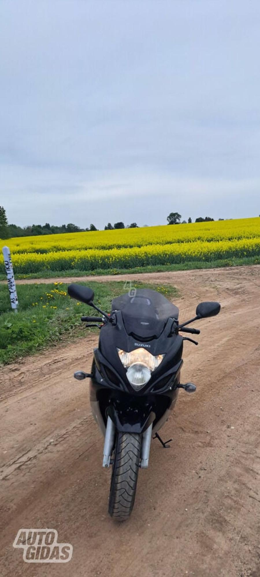 Черный Сузуки GSX-F 2008 в Паневежис, объемом двигателя 0.65 л и пробегом 55 тыс. км за 1990 €, фото 4 на AUTOMOTO.COM.LV