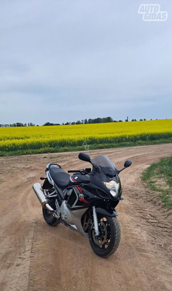 Черный Сузуки GSX-F 2008 в Паневежис, объемом двигателя 0.65 л и пробегом 55 тыс. км за 1990 €, фото 4 на AUTOMOTO.COM.LV