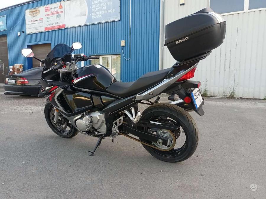 Черный Сузуки GSX-F 2008 в Клайпеда, объемом двигателя 0.65 л и пробегом 25 тыс. км за 2600 €, фото 4 на AUTOMOTO.COM.LV