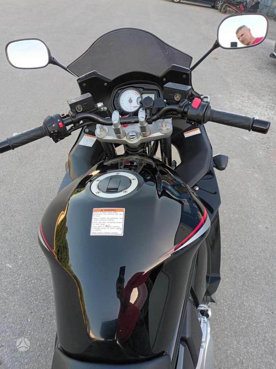 Черный Сузуки GSX-F 2008 в Клайпеда, объемом двигателя 0.65 л и пробегом 25 тыс. км за 2600 €, фото 17 на AUTOMOTO.COM.LV