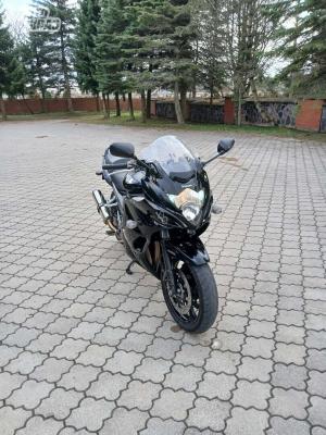 Black Suzuki GSX-F 2010 in Vilnius, with an engine capacity of 1.25 L and mileage of 56 thousand km for 3199 €, photo 3 on AUTOMOTO.COM.LV