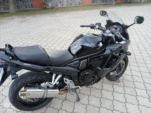 Black Suzuki GSX-F 2010 in Vilnius, with an engine capacity of 1.25 L and mileage of 56 thousand km for 3199 €, photo 4 on AUTOMOTO.COM.LV