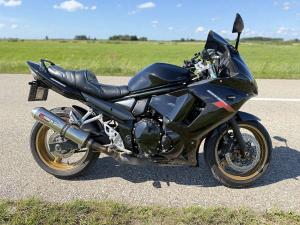 Black Suzuki GSX-F 2010 in Silute, with an engine capacity of 0.65 L and mileage of 40 thousand km for 3000 €, photo 8 on AUTOMOTO.COM.LV