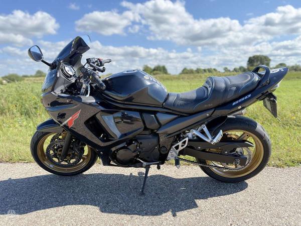 Black Suzuki GSX-F 2010 in Silute, with an engine capacity of 0.65 L and mileage of 40 thousand km for 3000 €, photo 8 on AUTOMOTO.COM.LV