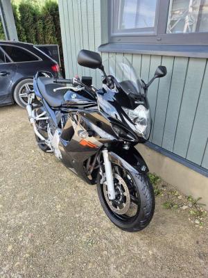 Black Suzuki GSX-F 2010 in Kursenai, with an engine capacity of 0.66 L and mileage of 44 thousand km for 3150 €, photo  on AUTOMOTO.COM.LV