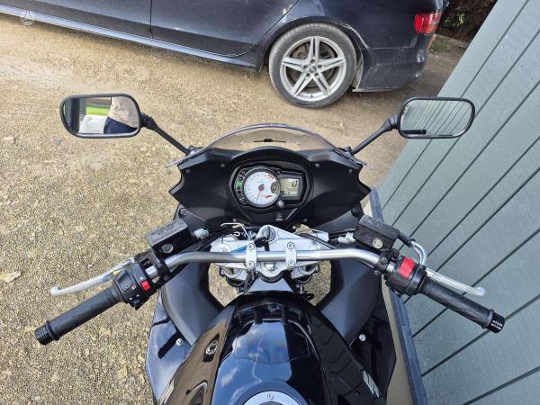 Suzuki GSX-F 2010 Kuršėnai vietnē Melns Suzuki GSX-F 2010 Kuršėnai, ar dzinēja tilpumu 0.66 L un nobraukumu 44 tūkst. km par 3150 €, foto 10 vietnē AUTOMOTO.COM.LV