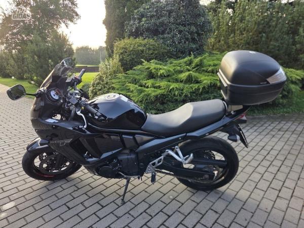 Черный Сузуки GSX-F 2011 в Каунас, объемом двигателя 0.66 л и пробегом 0 тыс. км за 3100 €, фото 1 на AUTOMOTO.COM.LV
