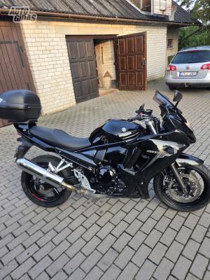 Черный Сузуки GSX-F 2011 в Каунас, объемом двигателя 0.66 л и пробегом 0 тыс. км за 3100 €, фото 3 на AUTOMOTO.COM.LV