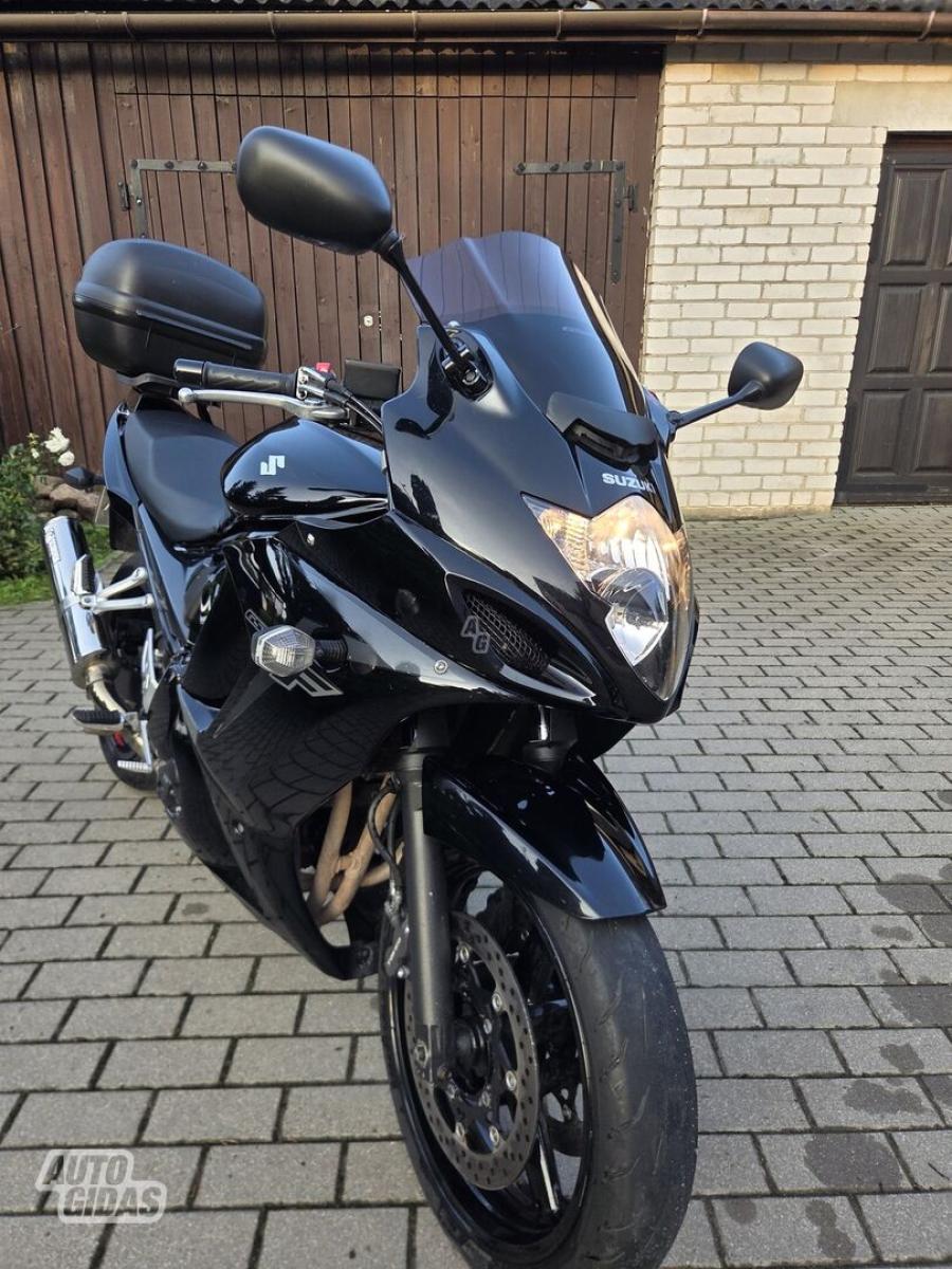 Черный Сузуки GSX-F 2011 в Каунас, объемом двигателя 0.66 л и пробегом 0 тыс. км за 3100 €, фото 4 на AUTOMOTO.COM.LV