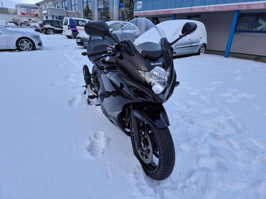 Melns Suzuki GSX-F 2013 Klaipėda, ar dzinēja tilpumu 0.66 L un nobraukumu 29 tūkst. km par 3600 €, foto 4 vietnē AUTOMOTO.COM.LV