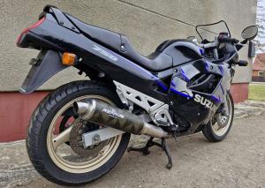 Синий Сузуки GSX-F 1994 в Каунас, объемом двигателя 0.75 л и пробегом 36 тыс. км за 1050 €, фото 4 на AUTOMOTO.COM.LV