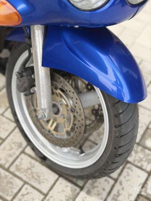 Blue Suzuki GSX-F 2001 in Rokiskis, with an engine capacity of 0.60 L and mileage of 60 thousand km for 1500 €, photo 9 on AUTOMOTO.COM.LV