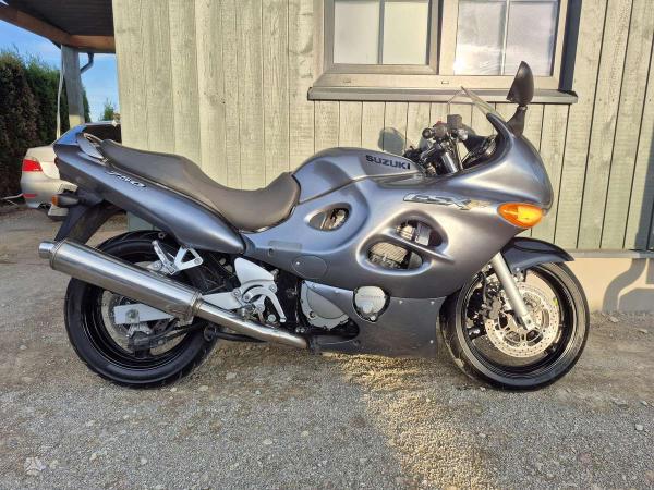 Pelēks Suzuki GSX-F 2003 Kuršėnai, ar dzinēja tilpumu 0.75 L un nobraukumu 45 tūkst. km par 1199 €, foto 2 vietnē AUTOMOTO.COM.LV