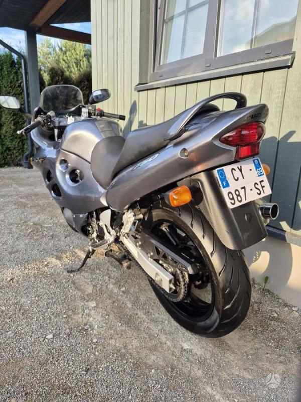 Pelēks Suzuki GSX-F 2003 Kuršėnai, ar dzinēja tilpumu 0.75 L un nobraukumu 45 tūkst. km par 1199 €, foto 6 vietnē AUTOMOTO.COM.LV