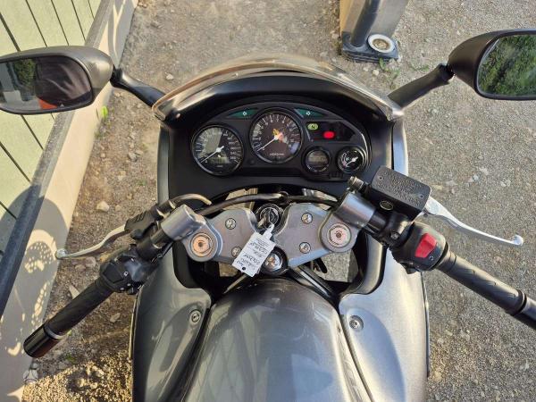 Pelēks Suzuki GSX-F 2003 Kuršėnai, ar dzinēja tilpumu 0.75 L un nobraukumu 45 tūkst. km par 1199 €, foto 8 vietnē AUTOMOTO.COM.LV