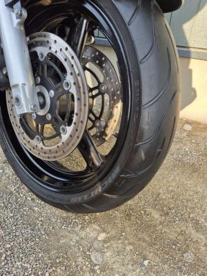 Pelēks Suzuki GSX-F 2003 Kuršėnai, ar dzinēja tilpumu 0.75 L un nobraukumu 45 tūkst. km par 1199 €, foto 12 vietnē AUTOMOTO.COM.LV