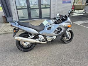 Серый Сузуки GSX-F 2003 в Куршенай, объемом двигателя 0.75 л и пробегом 45 тыс. км за 1250 €, фото  на AUTOMOTO.COM.LV
