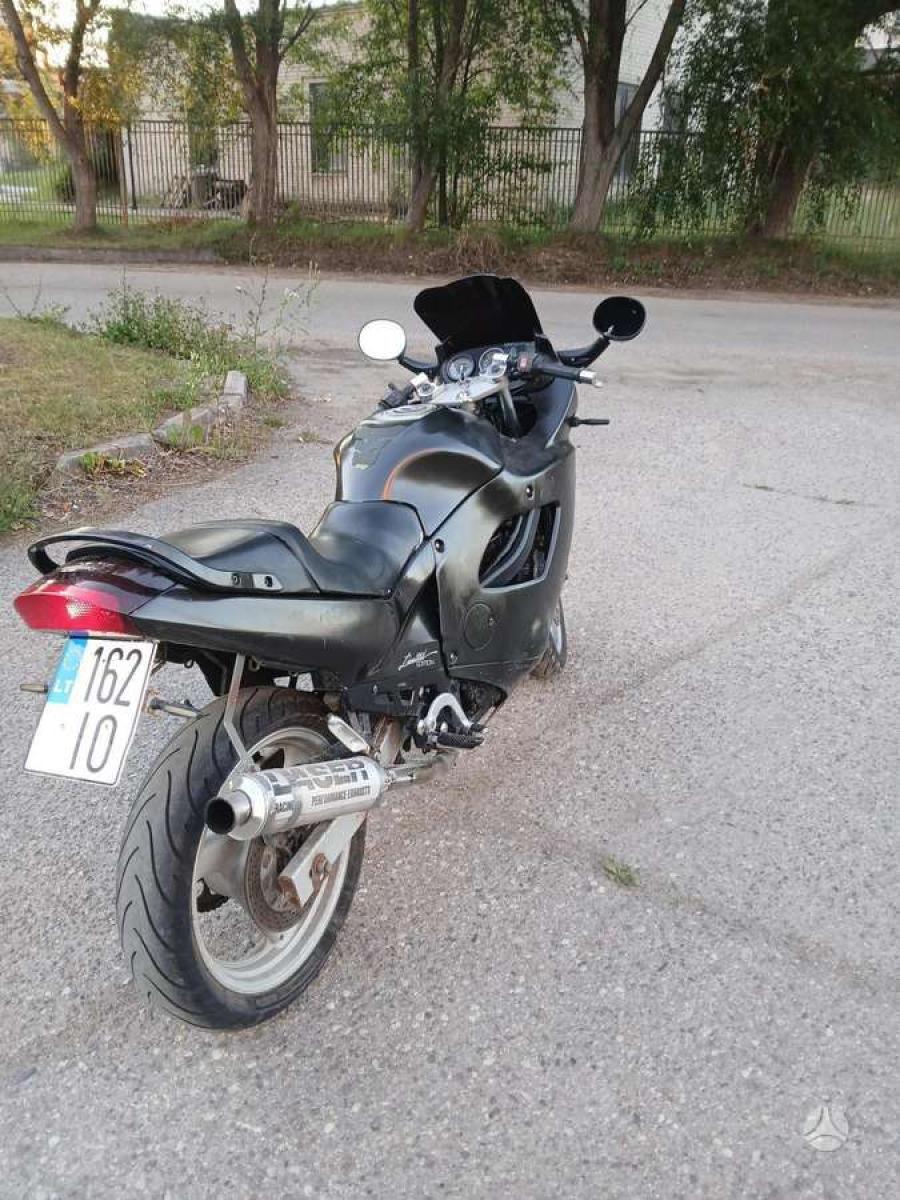 Suzuki GSX-F 1990 in Panevezys, with an engine capacity of 0.60 L and mileage of 50 thousand km for 1100 €, photo 1 on AUTOMOTO.COM.LV