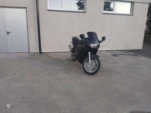 Suzuki GSX-F 1990 in Panevezys, with an engine capacity of 0.60 L and mileage of 50 thousand km for 1100 €, photo 4 on AUTOMOTO.COM.LV