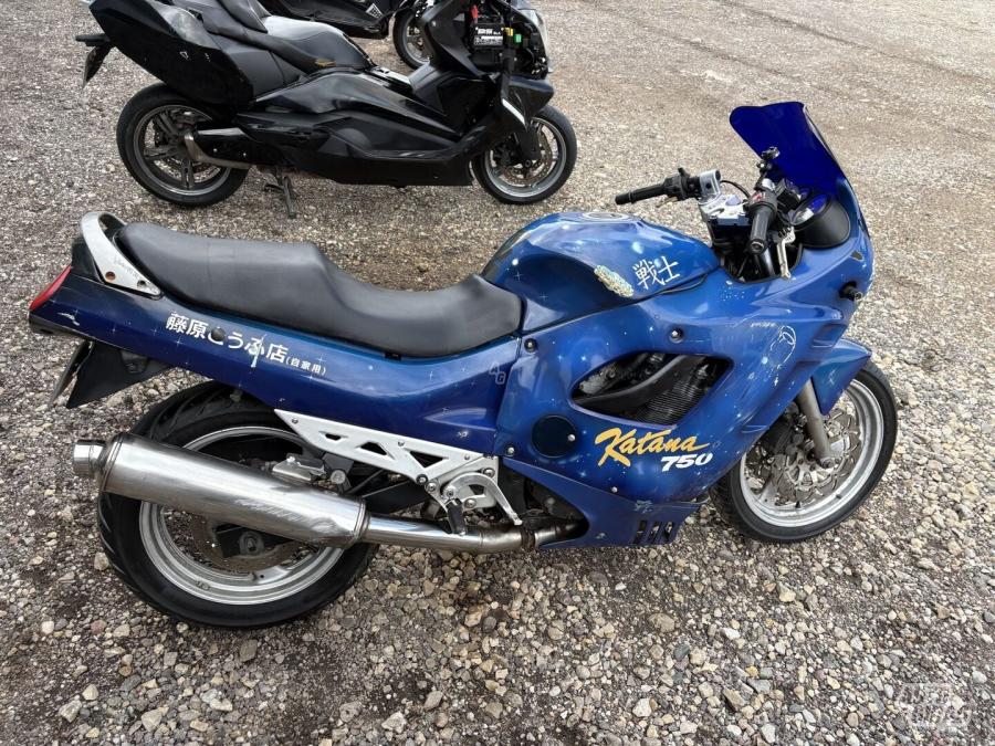Suzuki GSX-F 1990 in Kelme, with an engine capacity of 0.75 L and mileage of 0 thousand km for 465 €, photo 3 on AUTOMOTO.COM.LV