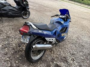 Suzuki GSX-F 1990 in Kelme, with an engine capacity of 0.75 L and mileage of 0 thousand km for 465 €, photo 4 on AUTOMOTO.COM.LV
