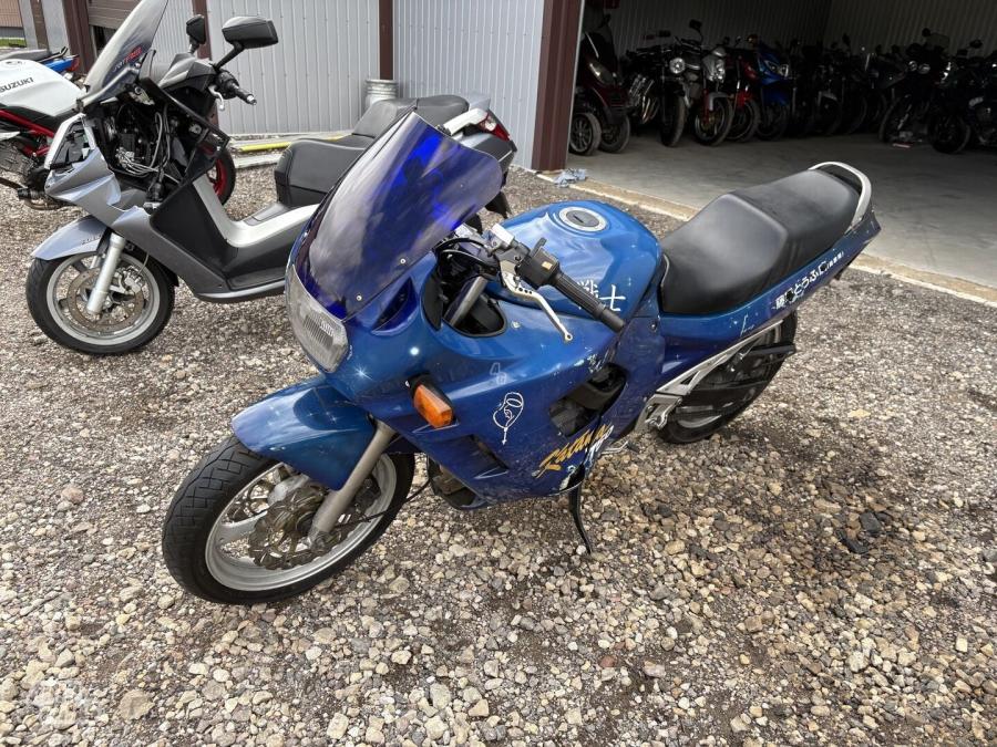 Suzuki GSX-F 1990 in Kelme, with an engine capacity of 0.75 L and mileage of 0 thousand km for 465 €, photo 7 on AUTOMOTO.COM.LV
