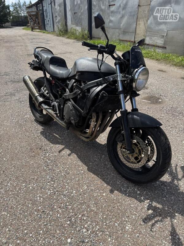 Suzuki GSX-F 1995 in Mazeikiai, with an engine capacity of 0.75 L and mileage of 0 thousand km for 465 €, photo 2 on AUTOMOTO.COM.LV