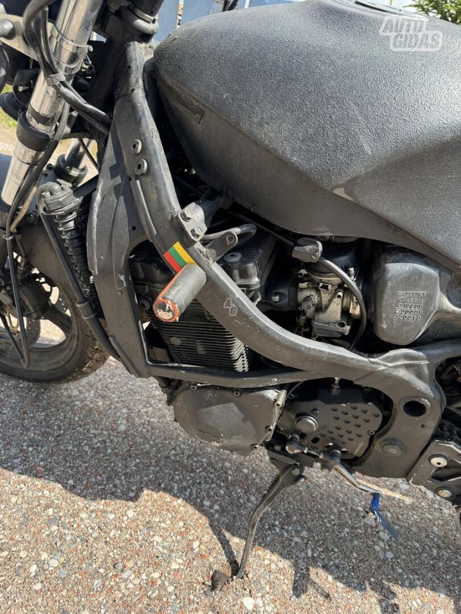 Suzuki GSX-F 1995 in Mazeikiai, with an engine capacity of 0.75 L and mileage of 0 thousand km for 465 €, photo 7 on AUTOMOTO.COM.LV