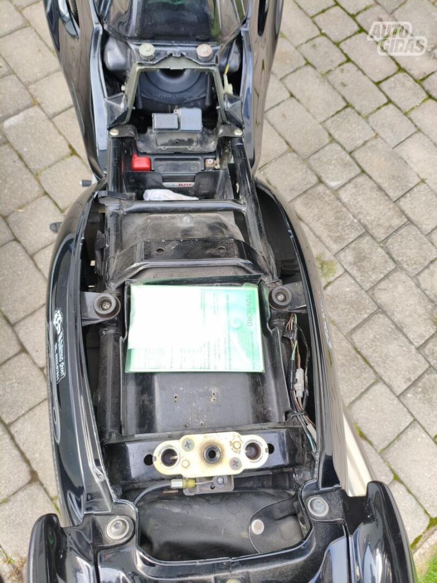 Suzuki GSX-F 1998 in Sirvintos, with an engine capacity of 0.00 L and mileage of 0 thousand km for 950 €, photo 22 on AUTOMOTO.COM.LV