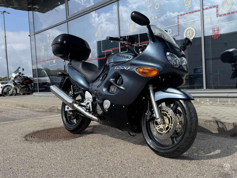 Suzuki GSX-F 2000 Viļņa, ar dzinēja tilpumu 0.75 L un nobraukumu 41 tūkst. km par 1499 €, foto 8 vietnē AUTOMOTO.COM.LV