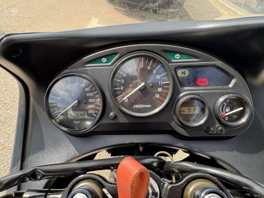 Suzuki GSX-F 2000 Viļņa, ar dzinēja tilpumu 0.75 L un nobraukumu 41 tūkst. km par 1499 €, foto 13 vietnē AUTOMOTO.COM.LV