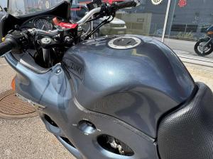 Suzuki GSX-F 2000 Viļņa, ar dzinēja tilpumu 0.75 L un nobraukumu 41 tūkst. km par 1499 €, foto 14 vietnē AUTOMOTO.COM.LV