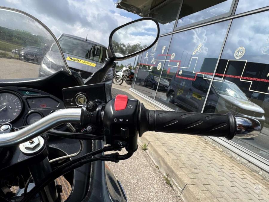 Suzuki GSX-F 2000 Viļņa, ar dzinēja tilpumu 0.75 L un nobraukumu 41 tūkst. km par 1499 €, foto 18 vietnē AUTOMOTO.COM.LV