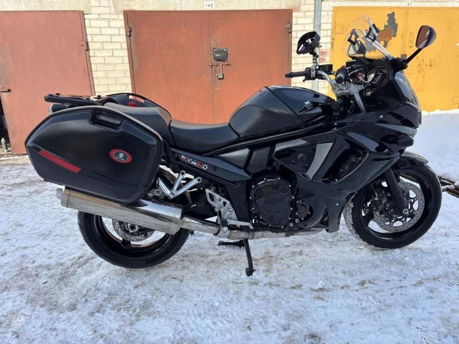 Suzuki GSX-F 2010 Kauņa, ar dzinēja tilpumu 1.25 L un nobraukumu 52 tūkst. km par 3900 €, foto 6 vietnē AUTOMOTO.COM.LV