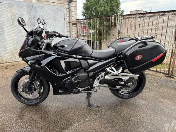 Сузуки GSX-F 2010 в Каунас, объемом двигателя 1.25 л и пробегом 52 тыс. км за 3150 €, фото 4 на AUTOMOTO.COM.LV