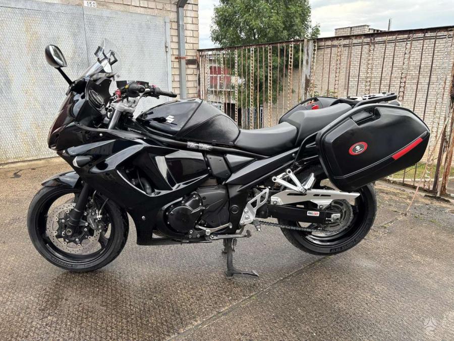 Suzuki GSX-F 2010 in Kaunas, with an engine capacity of 1.25 L and mileage of 52 thousand km for 3150 €, photo 5 on AUTOMOTO.COM.LV