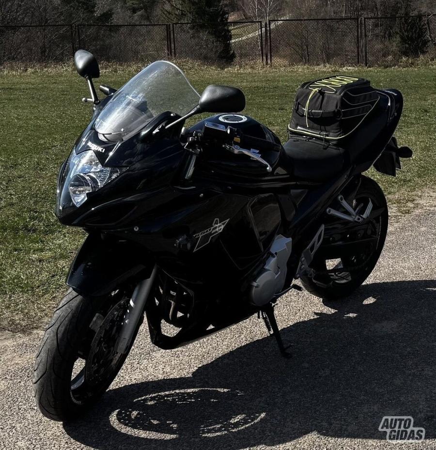 Suzuki GSX-F 2011 in Kaunas, with an engine capacity of 0.00 L and mileage of 0 thousand km for 3000 €, photo 3 on AUTOMOTO.COM.LV