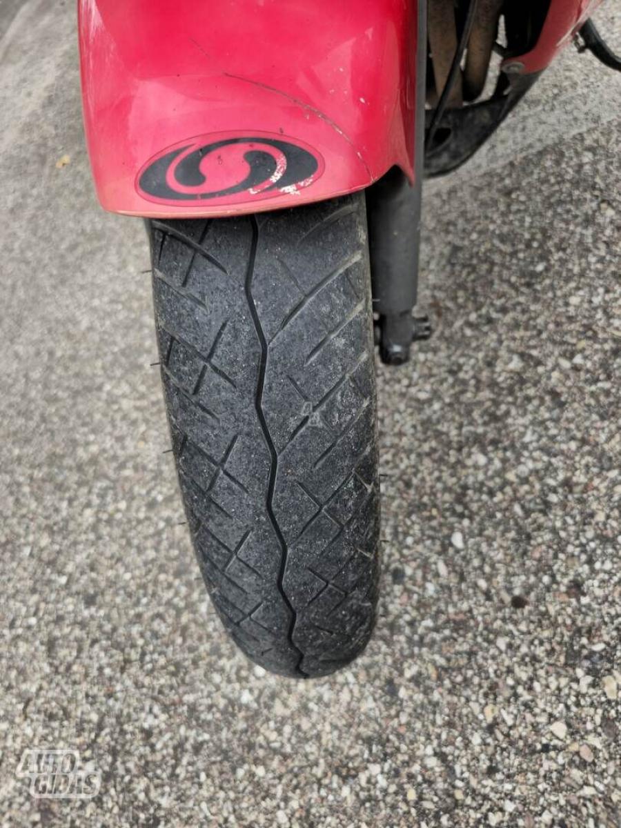 Red Suzuki GSX-F 1991 in Utena, with an engine capacity of 0.60 L and mileage of 0 thousand km for 1250 €, photo 7 on AUTOMOTO.COM.LV