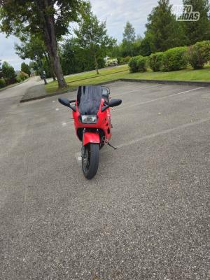 Red Suzuki GSX-F 1991 in Utena, with an engine capacity of 0.60 L and mileage of 0 thousand km for 1250 €, photo 10 on AUTOMOTO.COM.LV