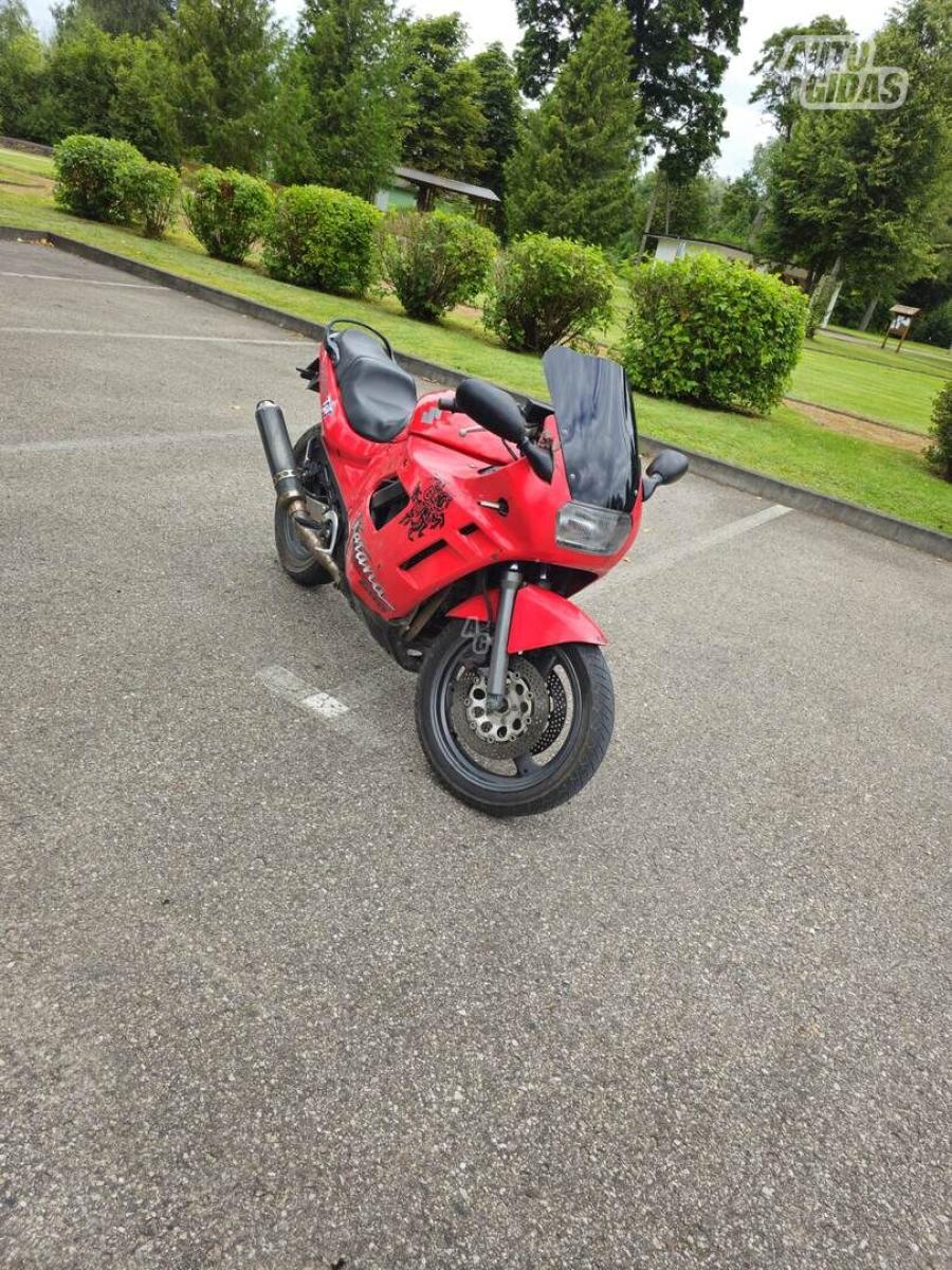 Sarkans Suzuki GSX-F 1991 Utena, ar dzinēja tilpumu 0.60 L un nobraukumu 0 tūkst. km par 850 €, foto 3 vietnē AUTOMOTO.COM.LV