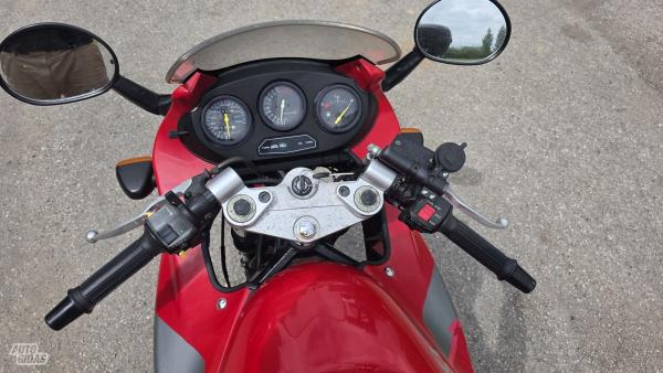 Красный Сузуки GSX-F 1993 в Паневежис, объемом двигателя 0.00 л и пробегом 0 тыс. км за 1300 €, фото 5 на AUTOMOTO.COM.LV