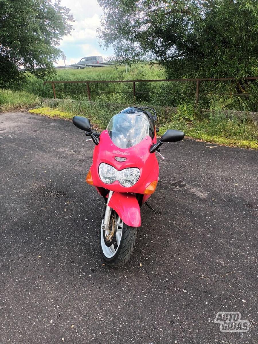 Red Suzuki GSX-F 1999 in Vilnius, with an engine capacity of 0.60 L and mileage of 23 thousand km for 850 €, photo 4 on AUTOMOTO.COM.LV
