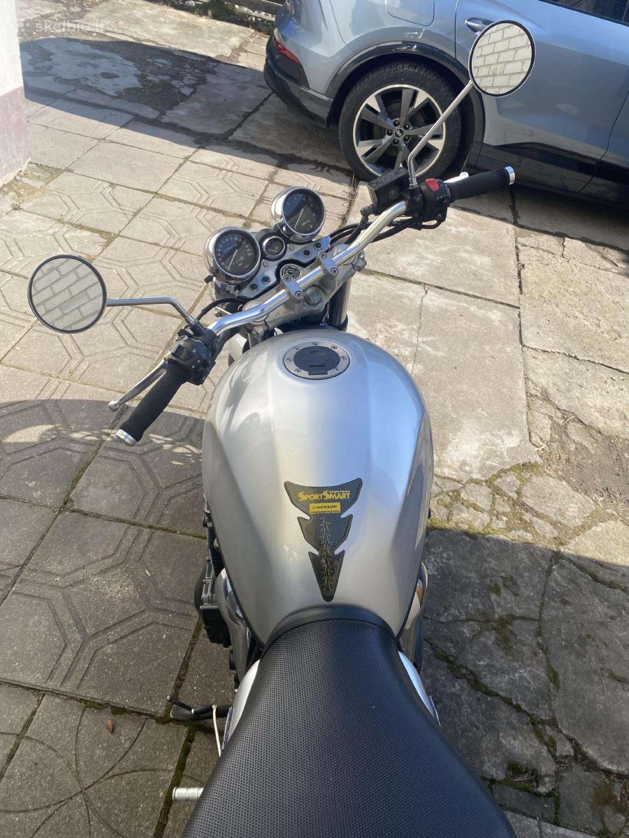 Grey Suzuki GSX 1998 in Kaunas, with an engine capacity of 0.75 L and mileage of 54 thousand km for 1490 €, photo 5 on AUTOMOTO.COM.LV