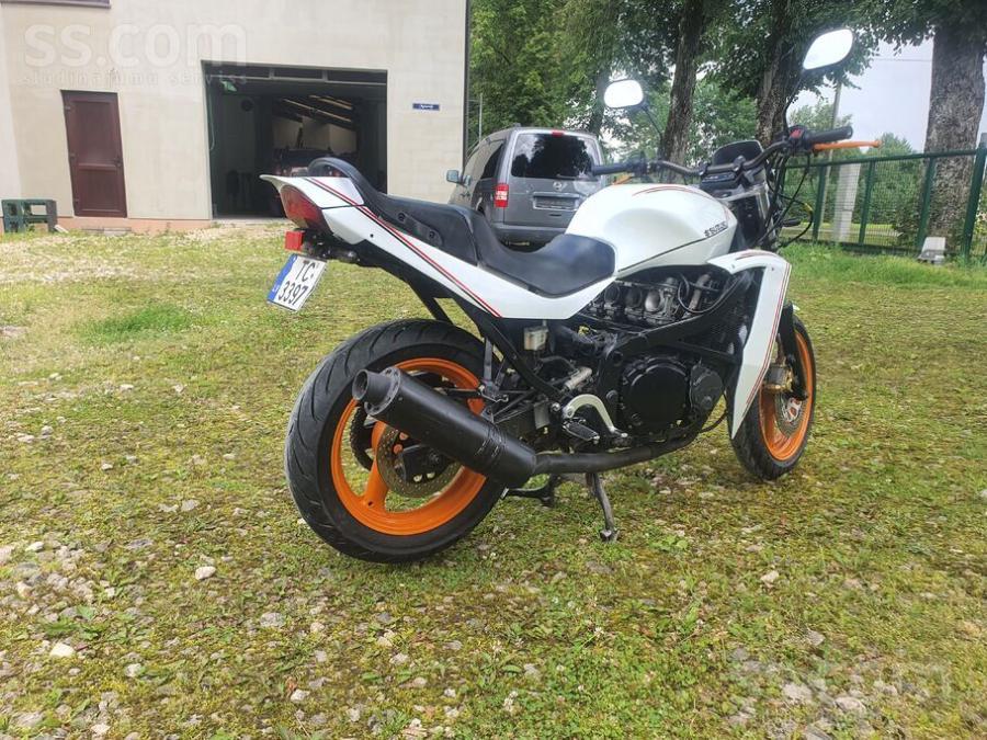Сузуки GSX 1988 в Огре, объемом двигателя 0.60 л и пробегом 0 тыс. км за 950 €, фото 3 на AUTOMOTO.COM.LV
